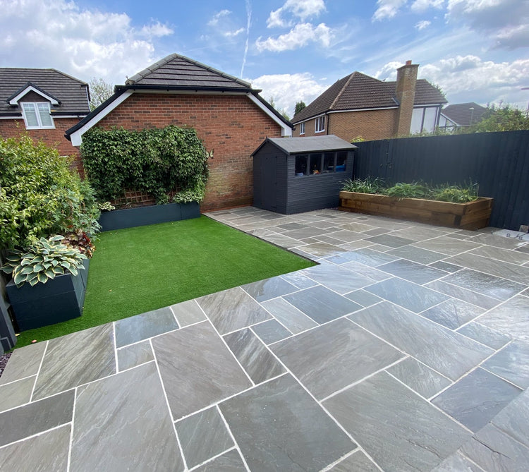 How to lay a patio - An expert guide to laying paving slabs and patter ...